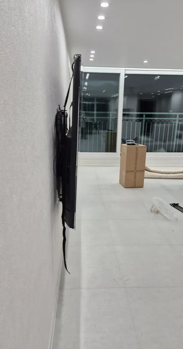 오늘 이사와서 치우느라 정신없었는데 시간약속 잘시키시고 목소리도 나긋나긋하시고 작업속도도 순삭입니당 왕짱 친절하십니다 감사