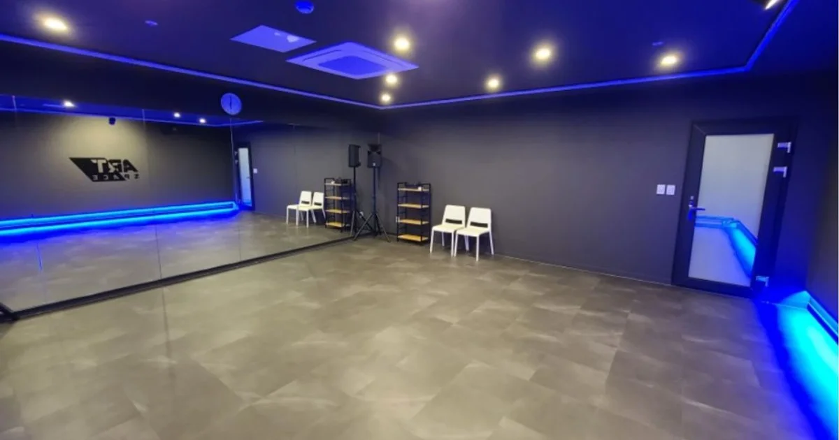 답변도 빠르시고 유동적으로 일정을 변동해주셔서 감사했습니다 안무 포인트도 잘 설명해주셔서 빨리 배울 수 있었어요 숨고 숨은고수