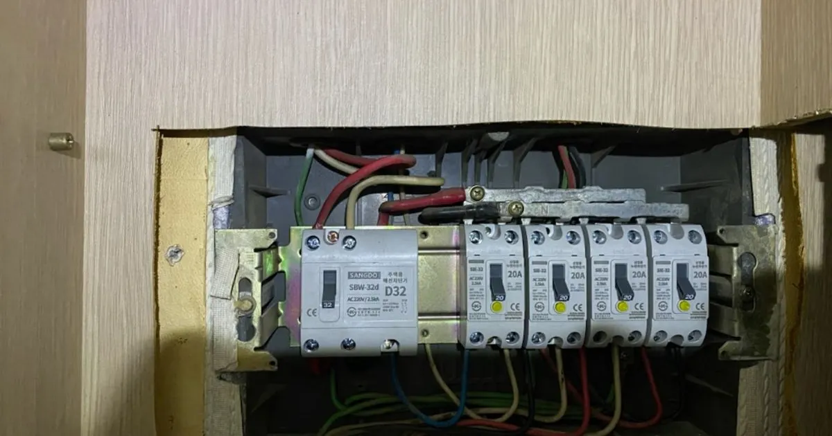 문의에대한 답변이 빠르고 약속시간도 정확히 잘지키시고 작업속도도 빠릅니다 숨고 숨은고수