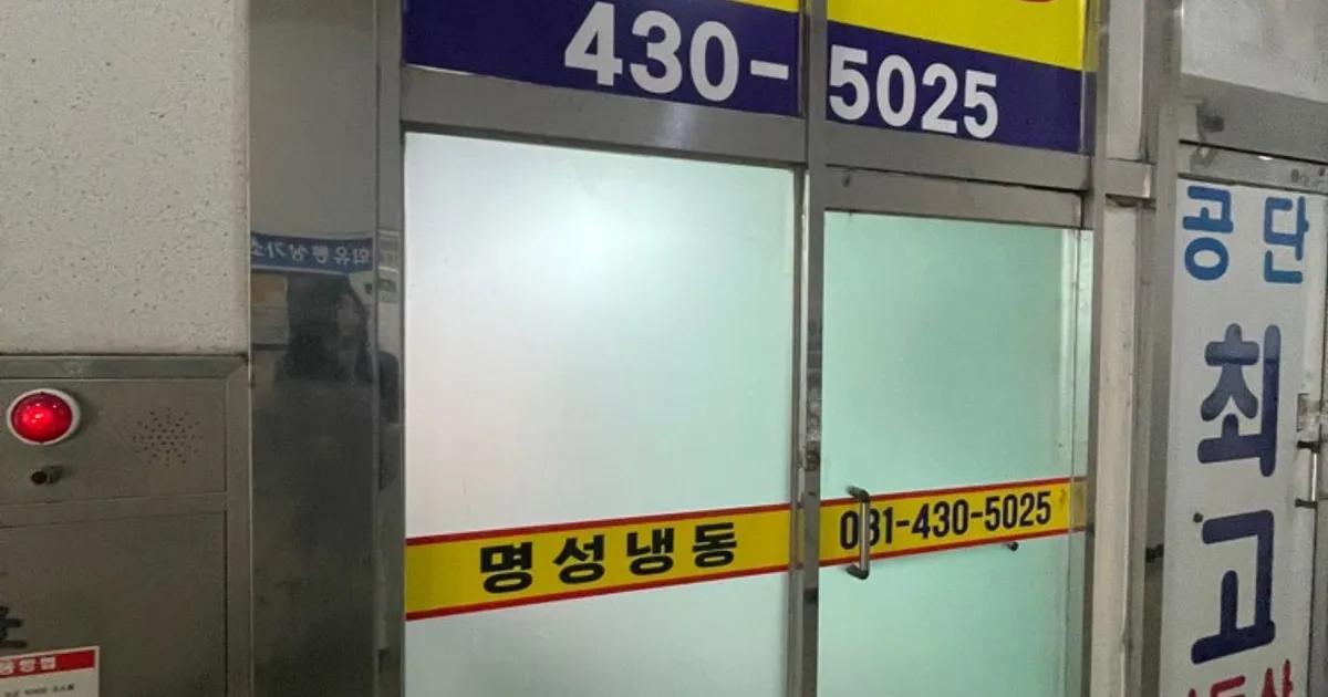 시트지가 너무 많아서 어떻게 하나 고민하다가 의뢰드렸는데 꼼꼼하고 깔끔하게 작업해주셔서 부탁드리길 잘 했다는 생각이 먼저