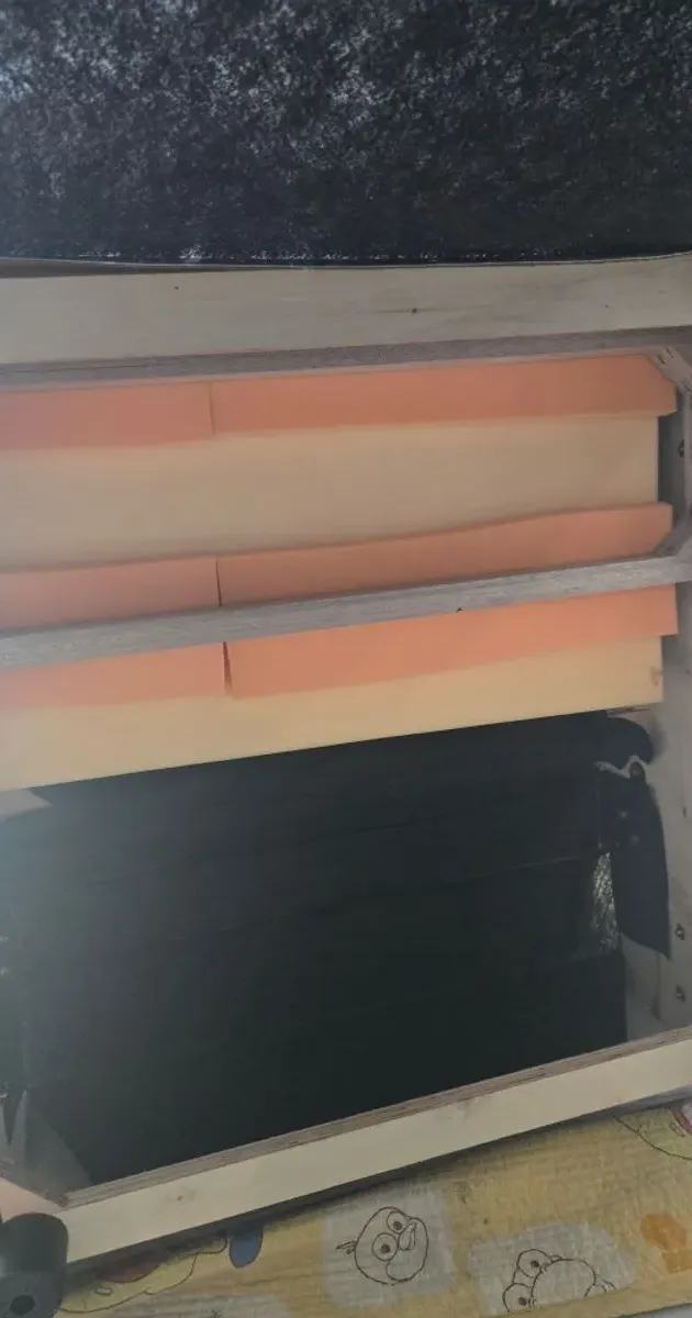 매우 친절하게 서비스를 제공해주셨습니다 쇼파수리 과정 내내 세심하게 설명해주시고 꼼꼼하게 점검해주셔서 정말 만족스러웠어요 고객을 배려하는 모습이 인상 깊었으며 앞으로도