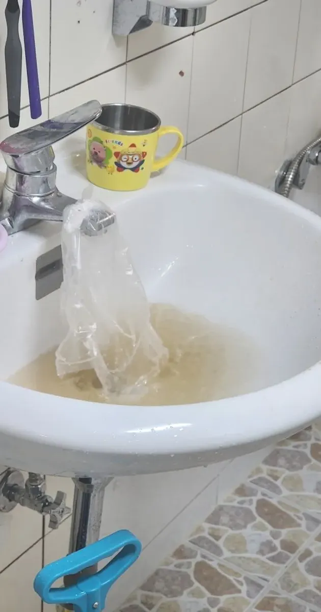 양심업체 시간도 잘 맞춰주시고 편의를 잘 봐주십니다 가격도 합리적입니다 설명도 자세히 해주시고 물도 깔끔해졌습니다