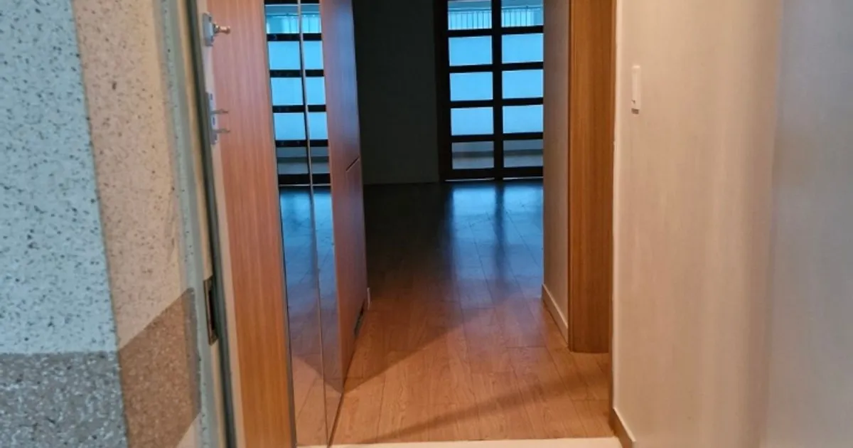 가격도 합리적이고 약속된 시간에 잘 청소해주셨습니다 추가금도 요구하지 않으시고 청소가 스무스하게 이루어져 만족했습니다 숨고 숨은고수