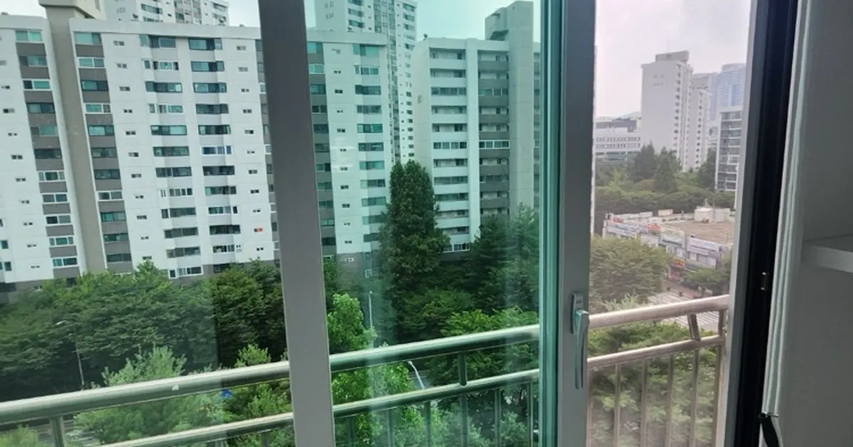청소가 잘 진행될지 걱정이 조금 되었는데 청소 시작 전후 사진 남겨주시고 구석구석 깨끗하게 청소해 주셔서 너무 만족합니다