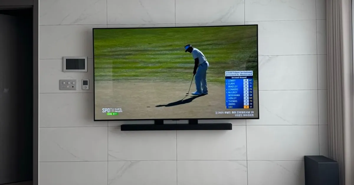 저희 집이 콘센트 위치가 이상해서 작업하기 매우 어려운 환경이었는데요 사장님께서 최고의 결과물을 만들어주셨습니다 사장님 정말 너무 친절하시고 작업도 엄청 꼼꼼하게