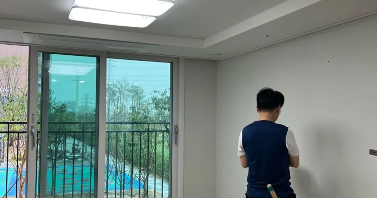 개인적으로 했으면 못찾았을 하자를 꼼꼼하게 봐주셨어요 너무 만족스럽고 다음에 이사간다면 다시 꼼꼼하자로 할 것 같아요 숨고