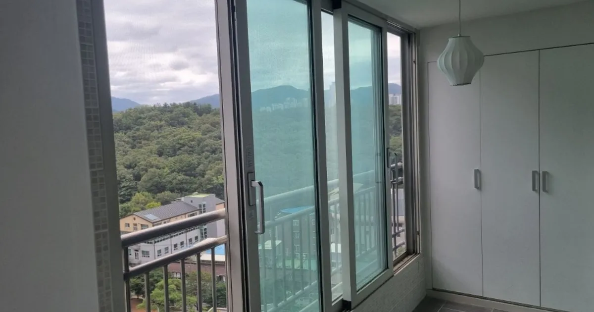 사장님이 매우친절하셨고 빠르게 잘 작업해주셨어요 모헤어는 미리 체크 못했는데 서비스로 같이 교체해주셨어요 감사합니다