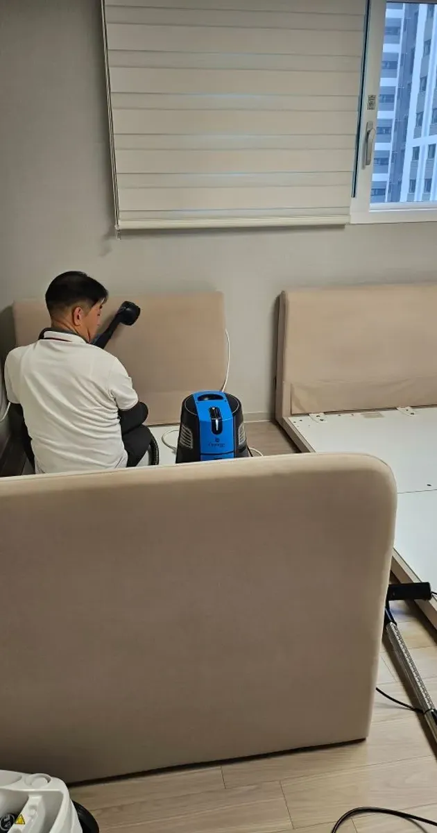 1년에 한번씩 매트리스 청소받는데 역대급으로 친절하셨어요 이렇게 꼼꼼하게 청소해주신분도 첨이였어요 진심으로 감사합니다 그에비해
