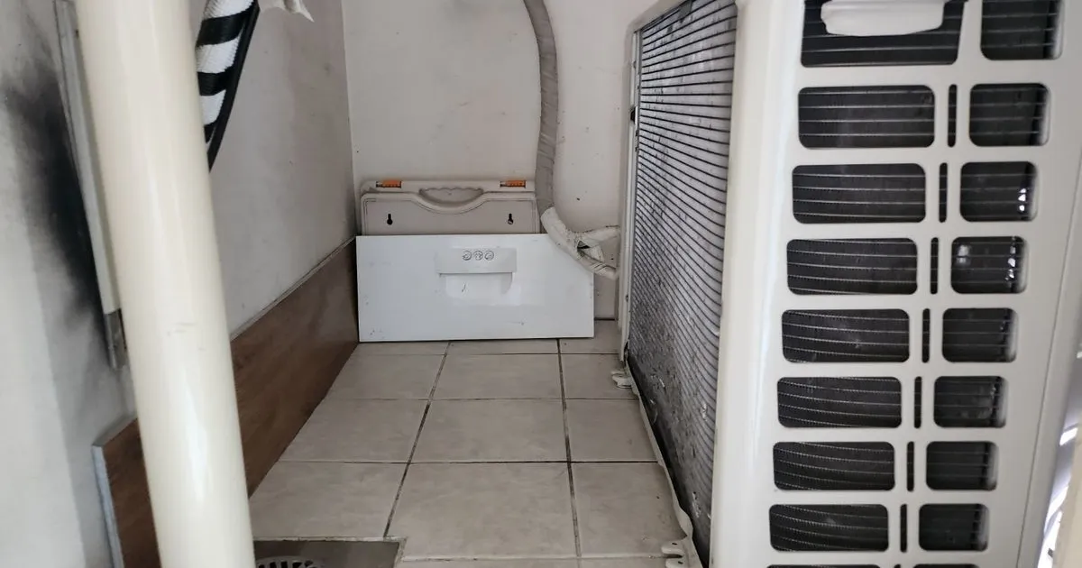 연식이 된 오피스텔이라 걱정을 많이했는데 삼담부터 자세한 안내와 당일 친절한 모습으로 어려운 청소착업을 완성도 높게 진행해주셔서 인상적이었습니다 숨고 숨은고수