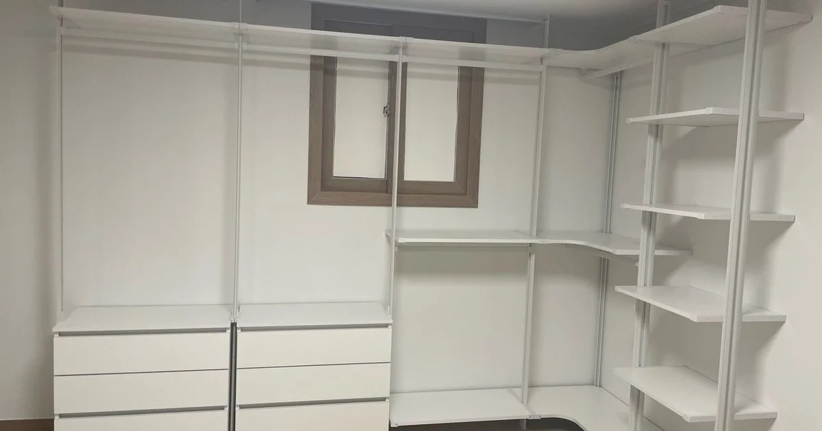 거리 있는데도 실측도 따로 와주시고 원하는 구성대로 잘 맞춰주셨어요 설명도 자세히 해주셔서 감사합니다 새해복 많이받으세요
