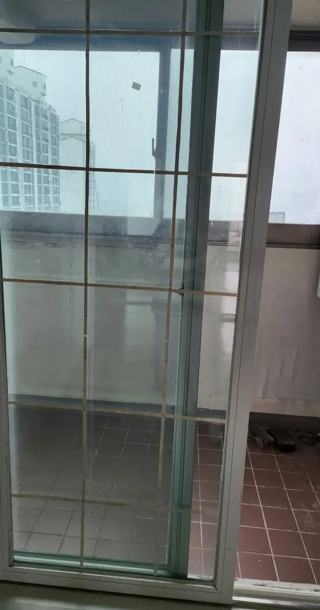 상담도 친절하게 해주시고 청소날짜와시간도 잘지켜주시고 깔끔하게 잘해주셔서 감사합니다 숨고 숨은고수