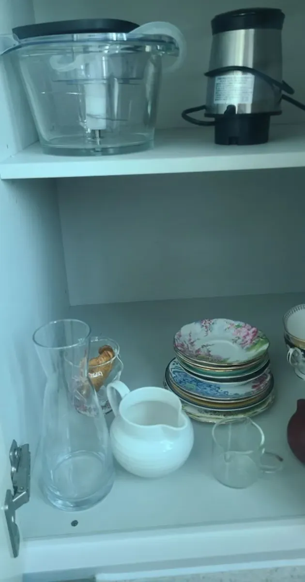 집에 수납장이 많은데 가격 추가 없이 꼼꼼하게 잘 해주셨어요 너무 만족해서 추천합니다 숨고 숨은고수