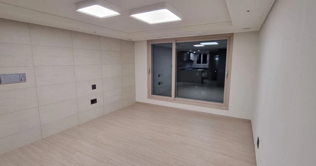 입주청소와 새집증후군 모두 꼼꼼하고 깨끗하게 잘 진행해주셨어요 진행 과정도 실시간으로 공유해 주셔서 매우 신뢰가 갔습니다