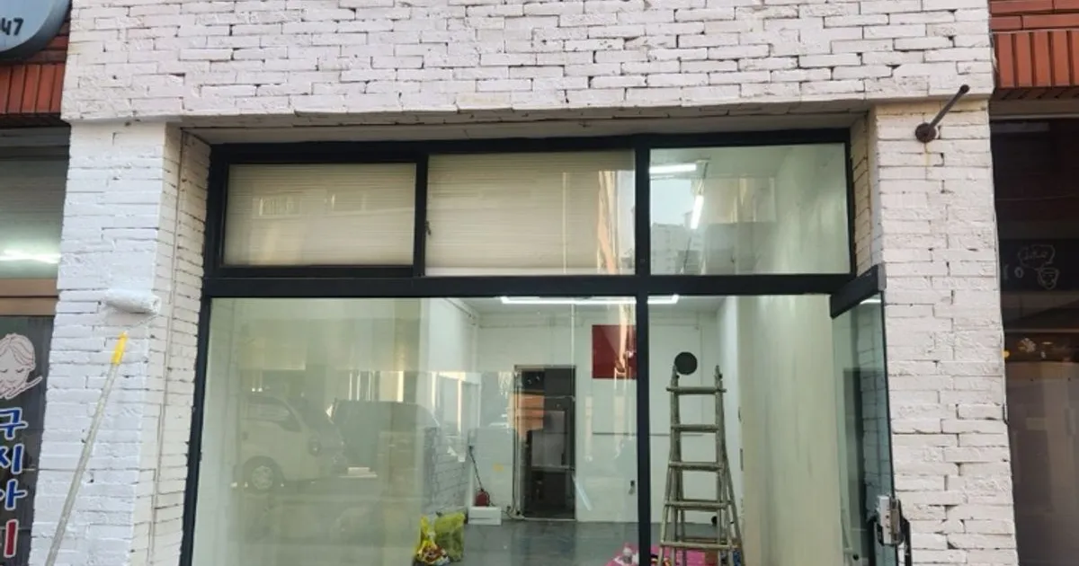 정말 감사드려요ㅠㅠ 친절하게 설명해주시고 꼼꼼하게 사장님께서 칠해주셨어요 급하게 말씀드렸는뎁 ㅠ 의견조율해주셔서 작업