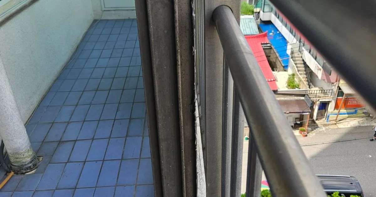 작업도빠르게진행해주실뿐만아니라 튼튼하게고정도잘해주시고가셨구요 잘설명해주시고 말씀해주셔서감사합니다 다른곳에비유하자면 고수님이