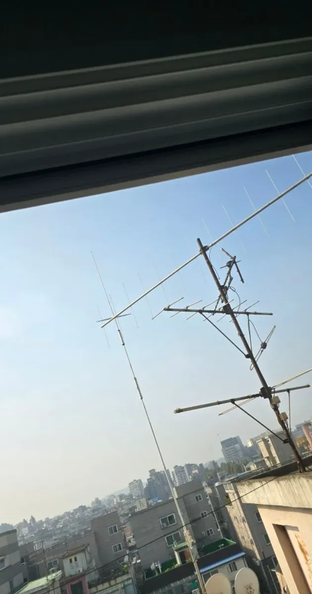 설치도 금방 끝났는데 친절하시고 설명도 잘해주세요 감사합니당~ 방충망도 완전 촘촘해서 더 좋아용 숨고 숨은고수