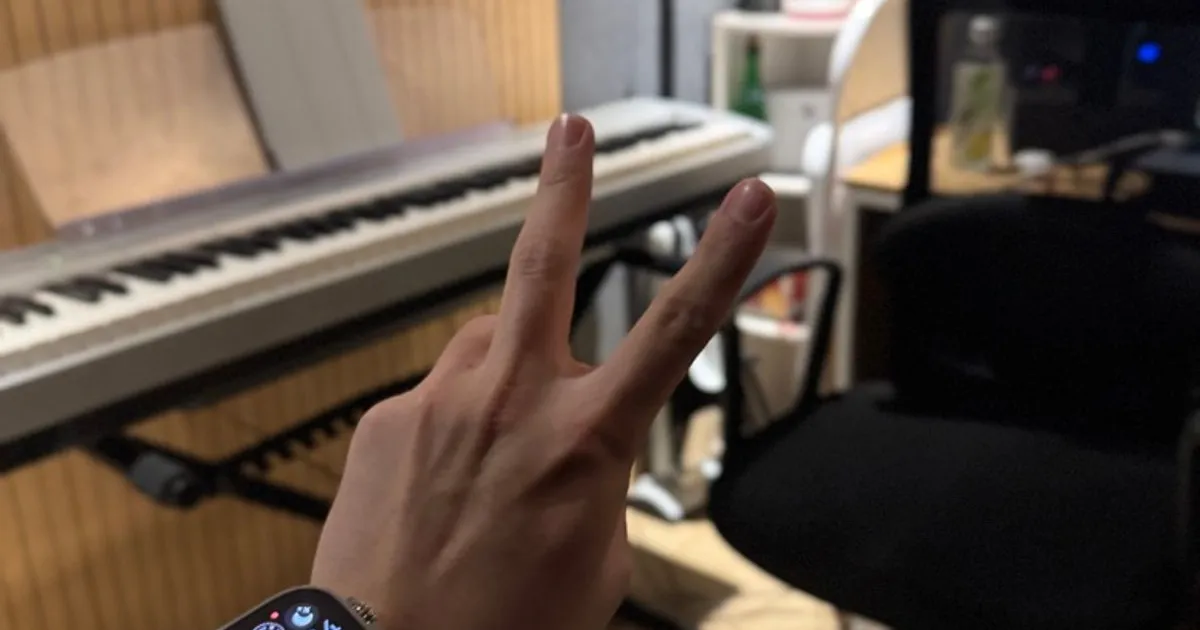태어나서 처음 보컬 레슨을 받아봤는데요 선생님께서 친절하고 상세하게 설명해주셔서 쉽게 따라갈 수 있었습니다 기본기부터 차근