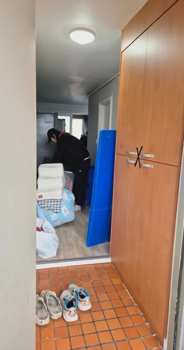 약속시간잘지켜주셨고 친절하셔요 이삿짐정리 및 이동도 안전하게 잘해주셨어요 감사합니다 숨고 숨은고수
