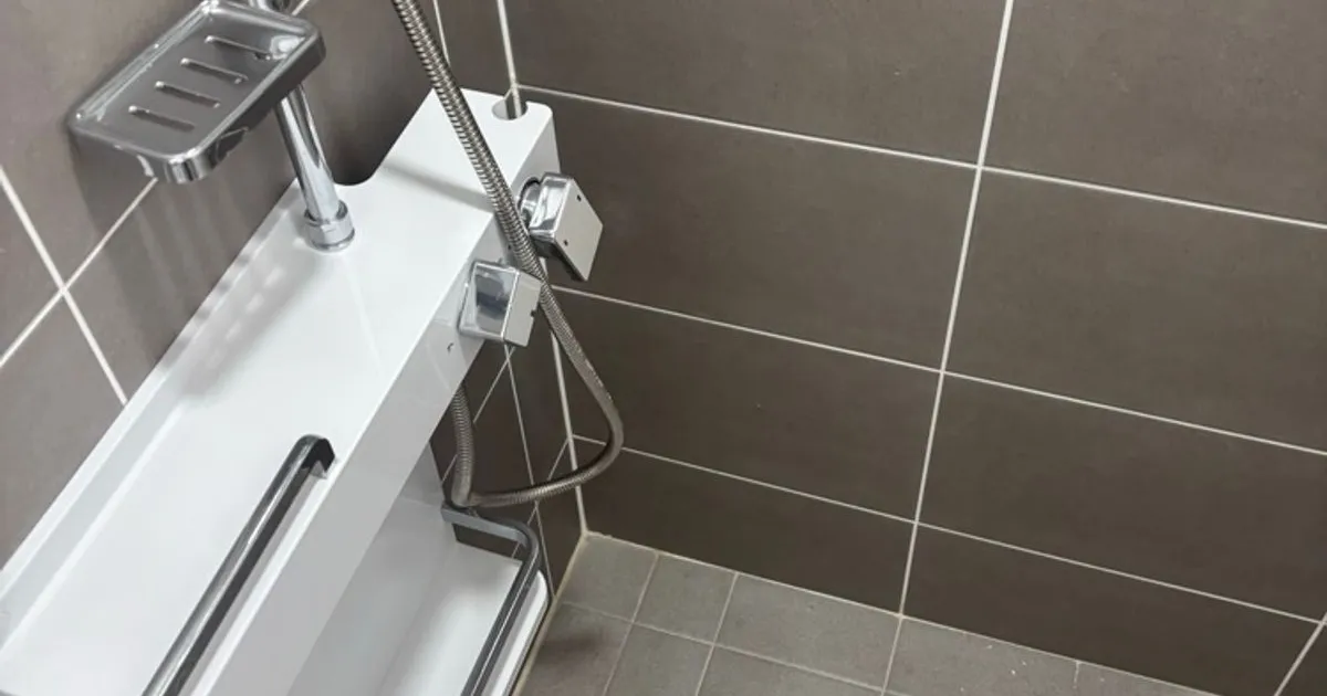 작업시간 정확히 맞춰서 와주셨고요 진행사항 결과물 모두 만족스러웠습니다 혼자서 하셔서 조금 걱정했는데 아주 깔끔하게 잘 해주셨어요~ 숨고 숨은고수