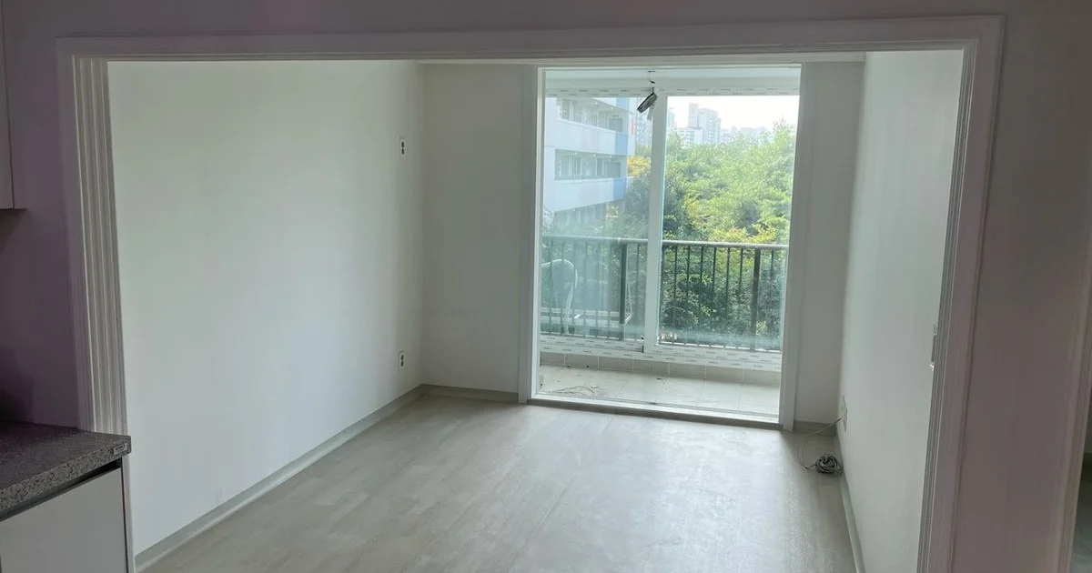 상담후에 가격도 합리적으로 책정 해주시고 작업도 깔끔하게 해주셔서 좋았습니다 소통도 잘해주시고 원하는대로 잘 처리 해주셔서
