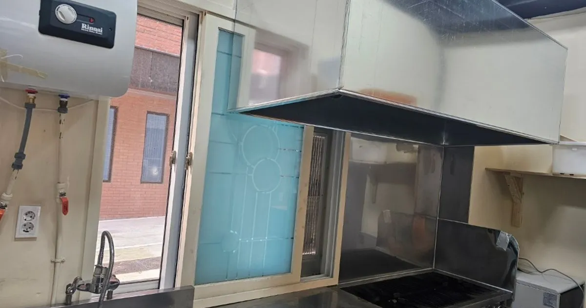 아침일찍오셔서 뚝딱해주시고 작업속도도 빠르세요~ 무엇보다 설치하고나니 정말 만족스럽습니다 감사합니다 숨고 숨은고수