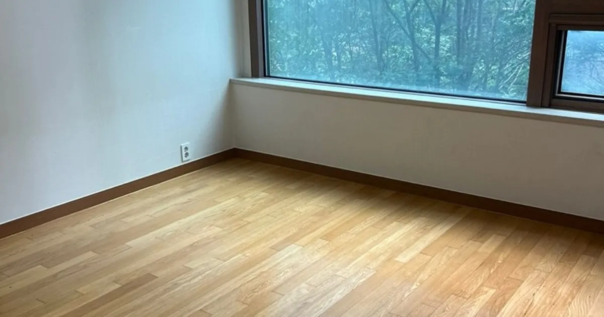최초 상담부터 작업팀장님까지 다 친절하시고 청소도 다 깨끗하게 해주셨어요 감사합니다 숨고 숨은고수