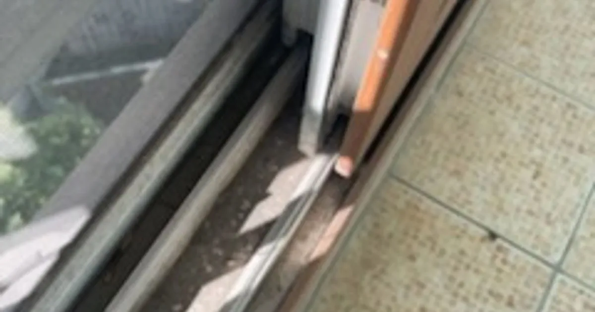 3분이 오셔서 정말 꼼꼼하게 전후사진 잘 보내주셨어요 가격도 합리적 설명도 친절했어요 숨고 숨은고수