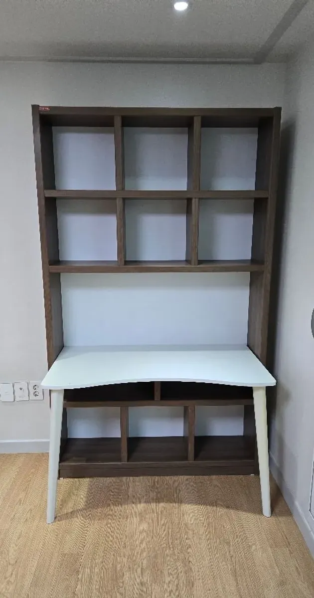 토요일 차 많이 막혔는데도 친절히 잘해주셨고 침대는 비닐포장까지 해주셔서 너무 좋았습니다 숨고 숨은고수