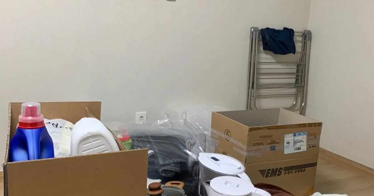 오시자마자 바로 준비하셔서 시간도 별로 안걸리시고 많이 힘드셨을텐데 괜찮으시다면서 끝까지 옮겨주셨습니다 덕분에 이사 좋고