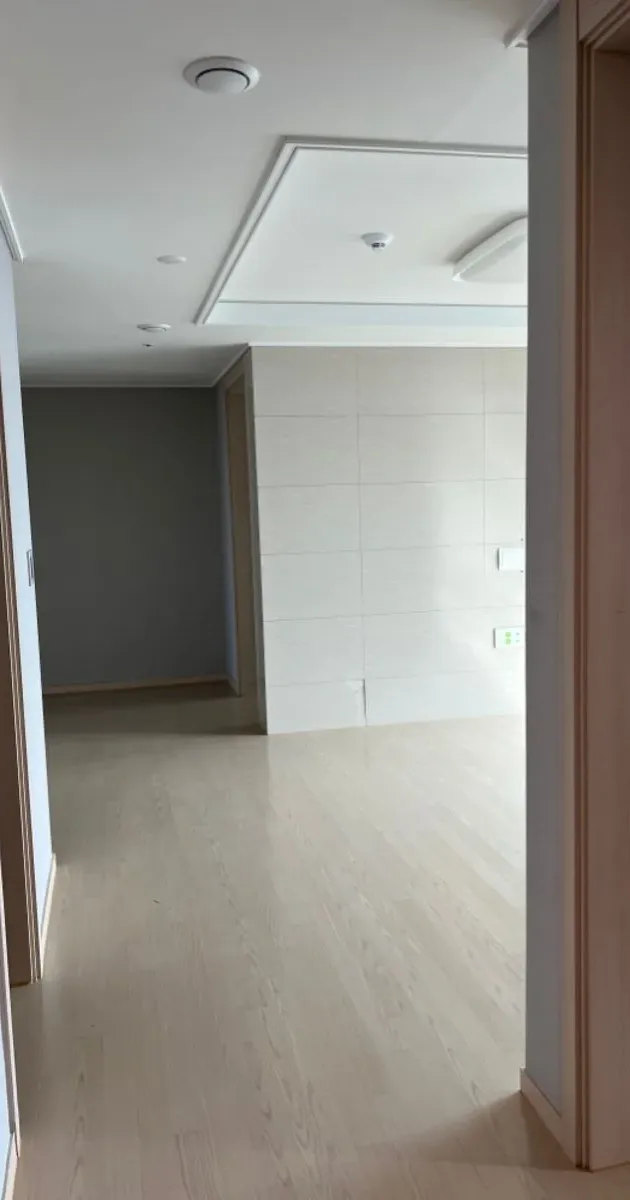 아주 만족스러웠습니다 맨처음 상담부터해서 작업 진행까지 좋은 제품도 써주시고 아주 만족스러웠습니다 숨고 숨은고수