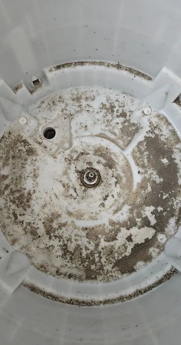 기숙사 세탁기 상태가 말이 아니여서 직접 할 엄두가 안되었는데 합리적인 가격에 꼼꼼하게 전후사진 비교해주셔서 얼마나 깨끗해졌는지