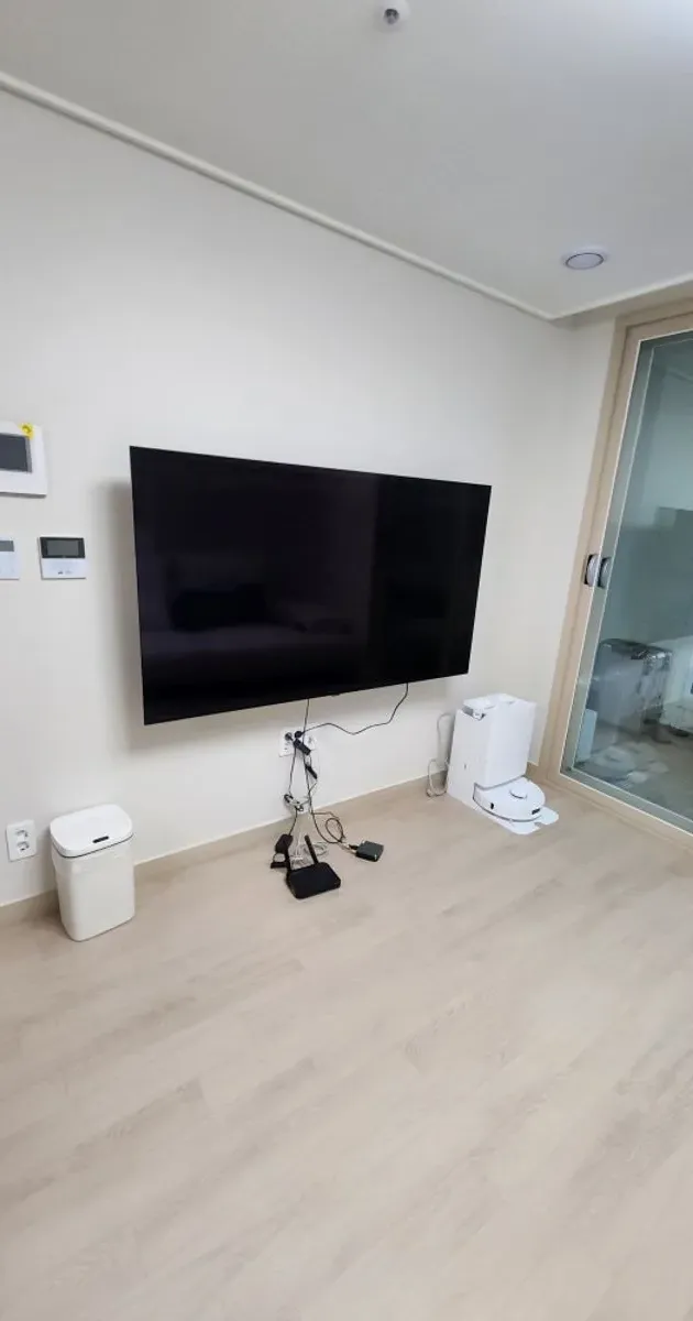 견적받은곳 중에 제일 사은품이 많아서 여기로했습니다 결합관련해서 여러번 물어봤는데 친절하게 바로바로 대응해주셨습니다 완전