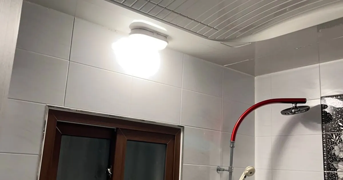 2년 동안 비어있던 주택에 세입자로 들어가려니 원래 물건들 창고로 옮기기 입주청소 모두 필요하던 차에 고수님께 연락드렸습니다 감사하게도 견적 보시러 직접 와 주셨고