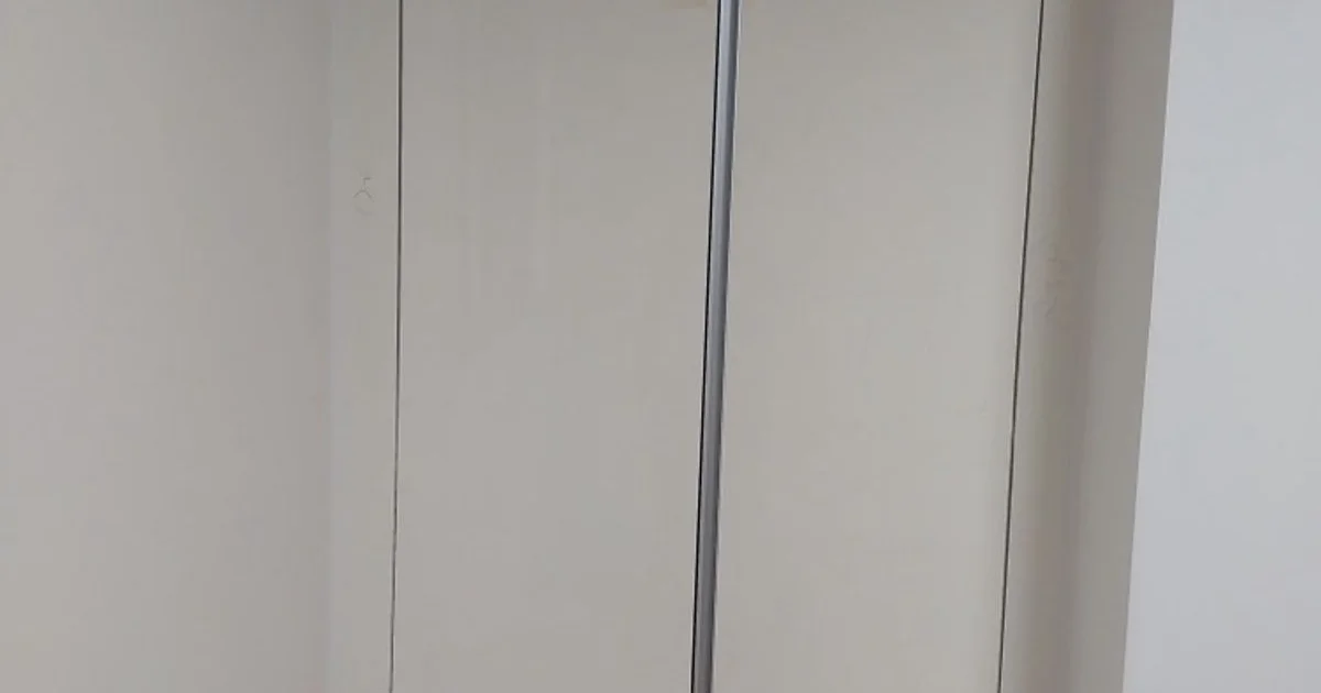 생각했던것 보다 너무 꼼꼼하게 잘 해주셨어요 아직 손볼곳이 많이 남았는데 싱크대 필름지 시공만으로도 집이 화사해졌어요