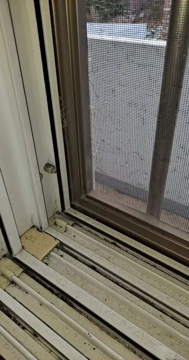 어려운 작업 공간이셨을텐데 정말 깔끔하게 해주셨어요 친절하시고 꼼꼼하십니다 약품도 좋은걸로 사용해 주시고 정말 감사합니다 숨고 숨은고수