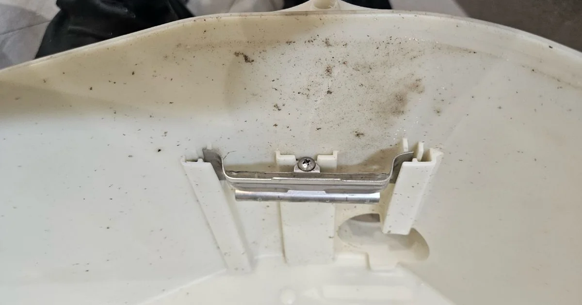 사용안한지 오래된 기기였는데 상태를 꼼꼼이 점검해주셨습니다 주변 정리도 깔끔하게 진행해주셨습니다 안하려고 했던 건조기까지