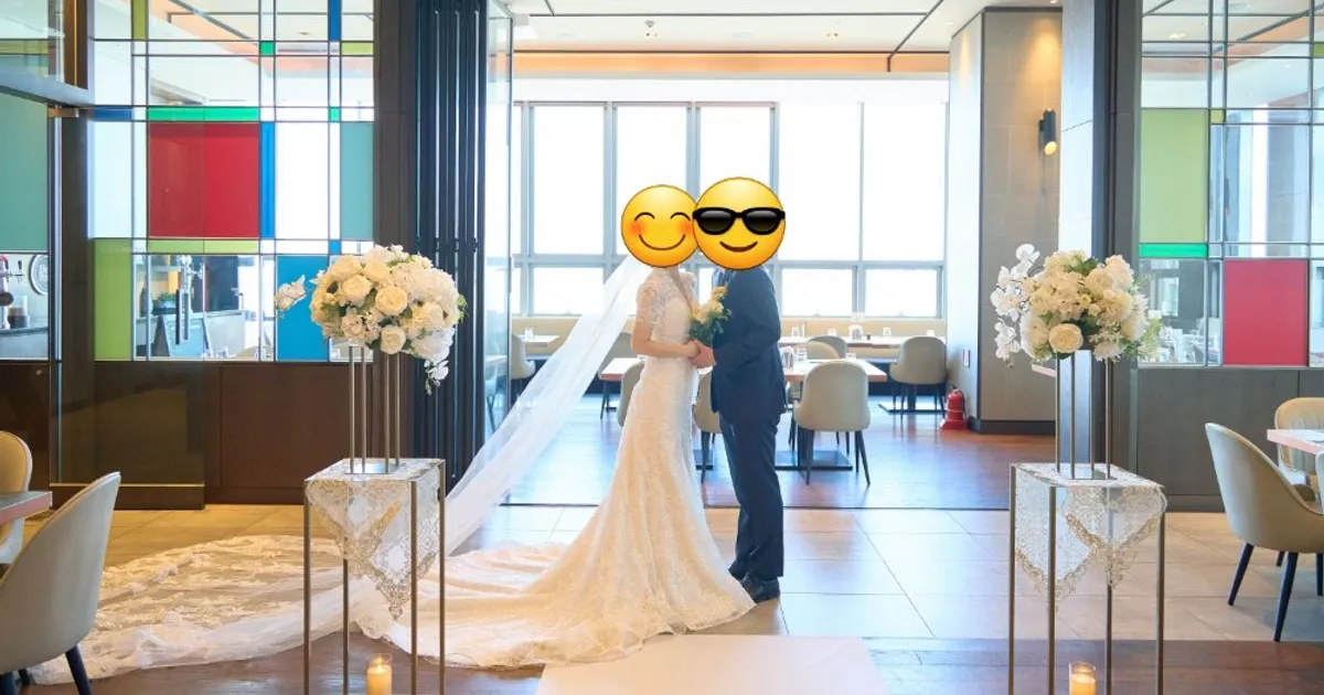 촬영경험이 많으셔서 식장마다 포인트를 잘 알고 계시더라구요 스몰웨딩으로 급하게 잡는 일정이었는데 편안하고 꼼꼼하게 상담해