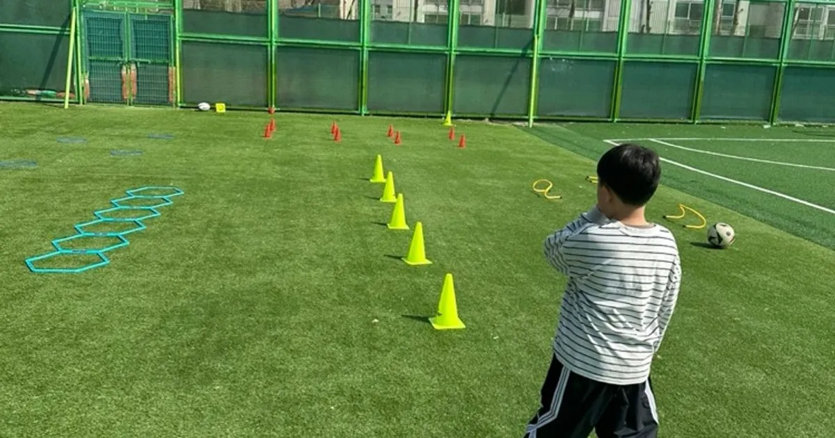 확실히 프로선수 코치님은 다르네요 이전에 몇군데서 레슨 받았었는데 퀄리티가 다릅니다 기본기부터 탄탄하게 잡아주시고 훈련을