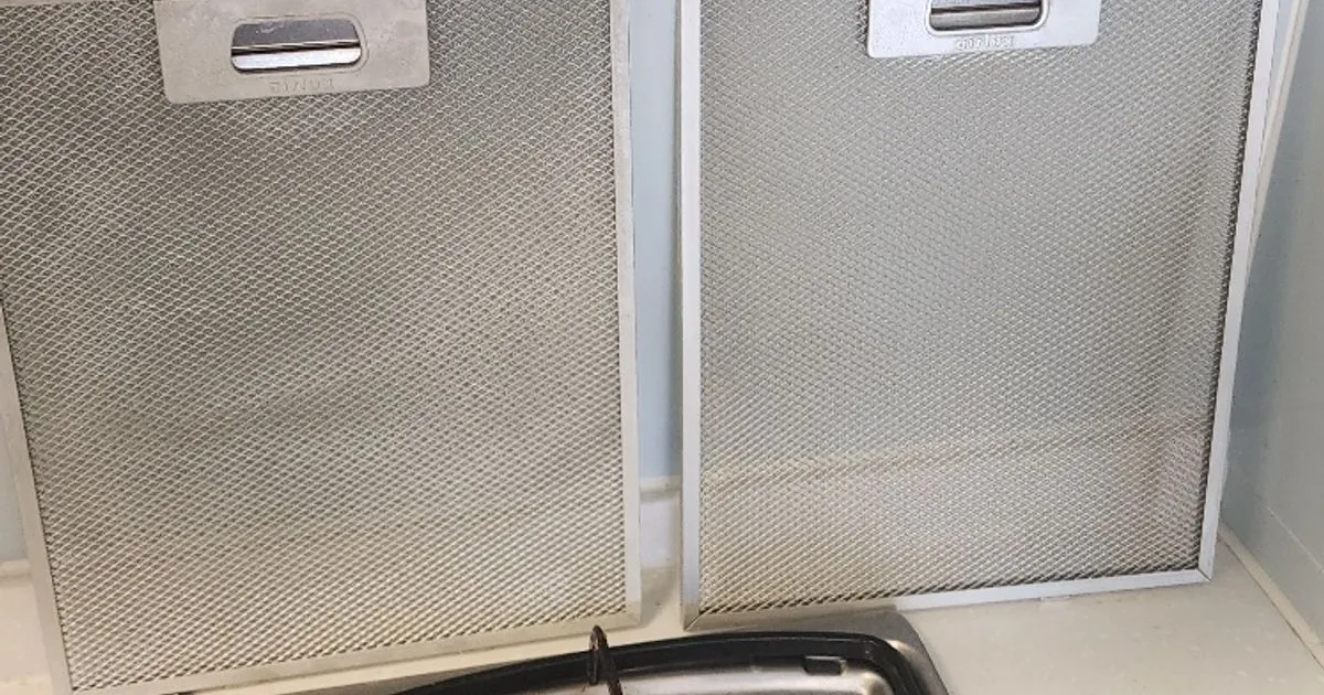 원하는 시간대 맞춰주시고 아주 친절하십니다 청소하시면서 전후 사진도 보여주시고 꼼꼼히 정리해주셨습니다 특히 세탁기와 화장실이 더러웠는데 깔끔하게 내부까지 청소해