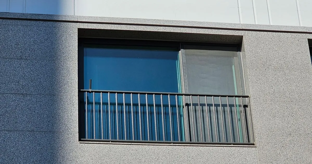 생각지 못한 부분까지 설명후 직접 차단율도 보여주셨고 가장 중요한부분인 마감의 완성도와 섬세함 또한 생각이상이었습니다리뷰사진은