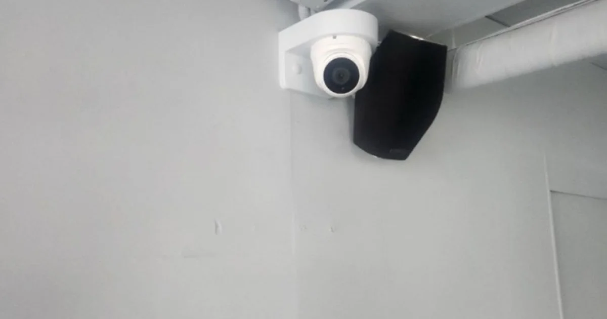 설치를 엄청 꼼꼼하게 배선 정리부터 청소까지 디테일한 부분까지 깔끔하게 해주시고 휴대폰에 앱설치에 사용법까지 알려주셔서 너무