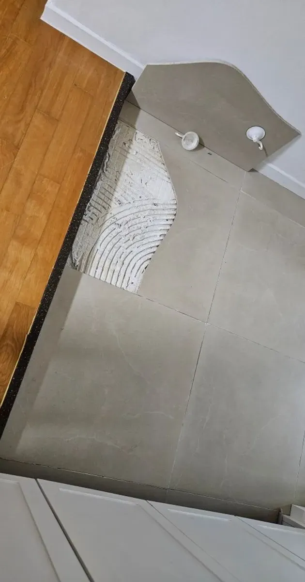 빨리 저렴하게 고치고 싶었는데 원하는 바를 잘 캐치해서 고쳐주셨어요 첫상담부터 신속하고 친절하게 답해주시고 작업 과정중에도