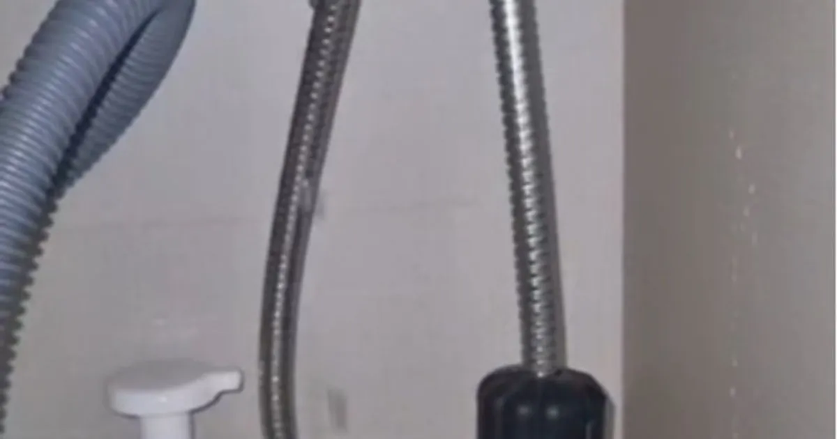 갑자기 물이 새서 연락드렸는데 당일에 최대한 빠르게 와주셨어요 너무 감사해요 친절하고 꼼꼼하게 체크해주셔서 다음에 또 문제 생기면 여기서 이용할꺼에요ㅎㅎ 숨고 숨은고수