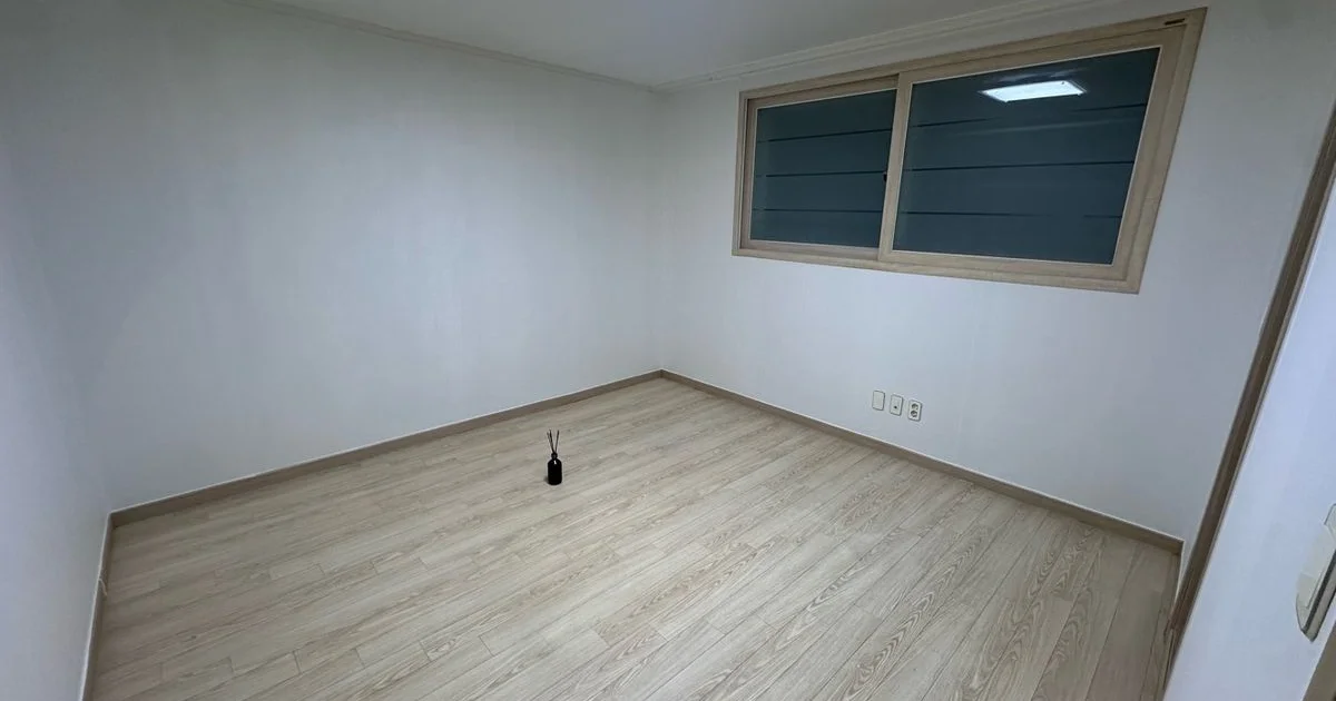 먼저 예약일자 원하는 시간에 진행해주셔서 너무 감사했습니다 여성1 남성3 분이서 오셔서 진행 해주셨고 팀장님 분이