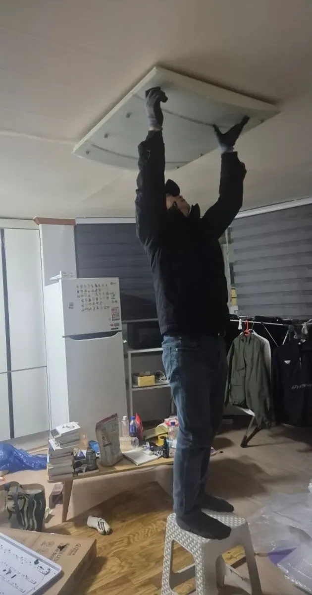 늦은시간에 오셔서 꼼꼼하게 작업해셨어요 가격도 생각한 금액대라서 합리적으로 교체 잘한것 같습니다 숨고 숨은고수