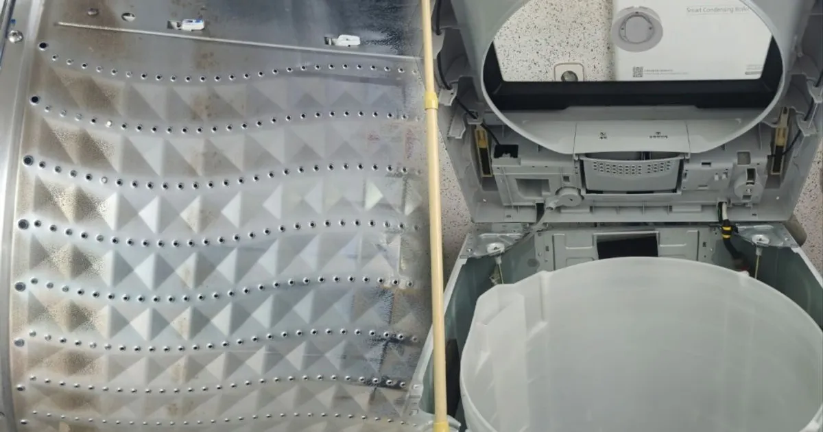 기사님이 예정보다 일찍 우리 집에 도착하셨고 장비까지 챙겨오셔서 매우 믿음직스러웠습니다 세척하기 전에 간단한 세척 절차도 알려드리고 관리법도 알려드리는데 정말 친절하고