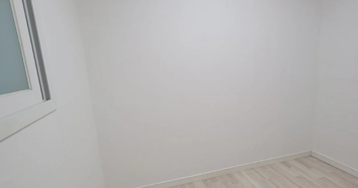 친절하고 상세하게 상담해주시고 가격도 합리적으로 해주셨어요 전후 사진도 보내주시고 너무 깔끔하게 잘 완성해주셨어요 다음에