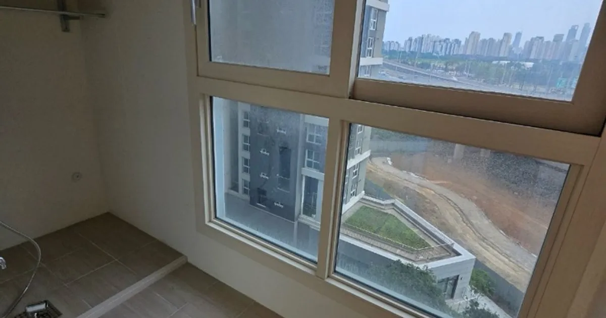 갑작스러운 스케쥴로 바로 전날 상담 및 진행요청드렸는데 너무 잘 응대해주셨어요 청소상태도 만족합니다 숨고 숨은고수