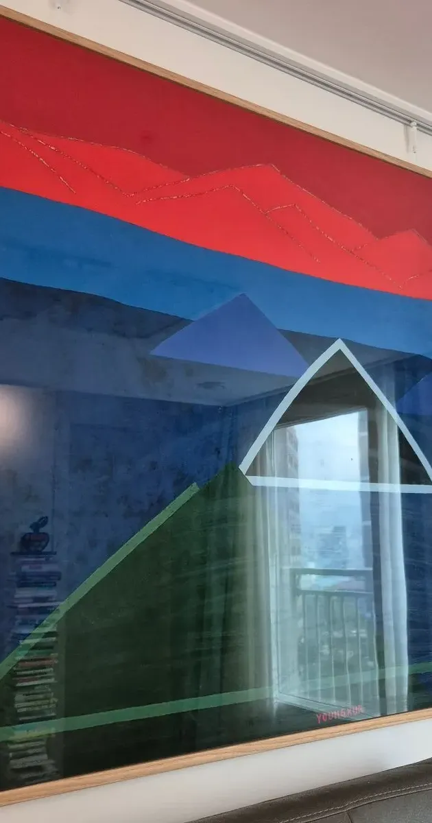 그림 레일 설치 고민이었는데 후기대로 깔끔하게 금방 잘 설치해주셨어요 설치과정에서 친절하게 설명도 잘해주시고 니즈 잘 맞춰