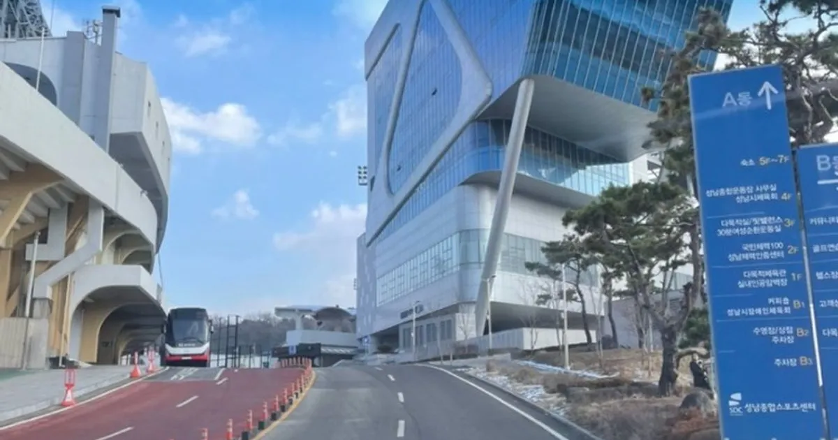 처음 배워봐서 아무것도 모르는채로 갔는데 기초부터 차근차근 설명해주셔서 도움이 많이 됐습니다 재밌게 배웠습니다 숨고 숨은고수